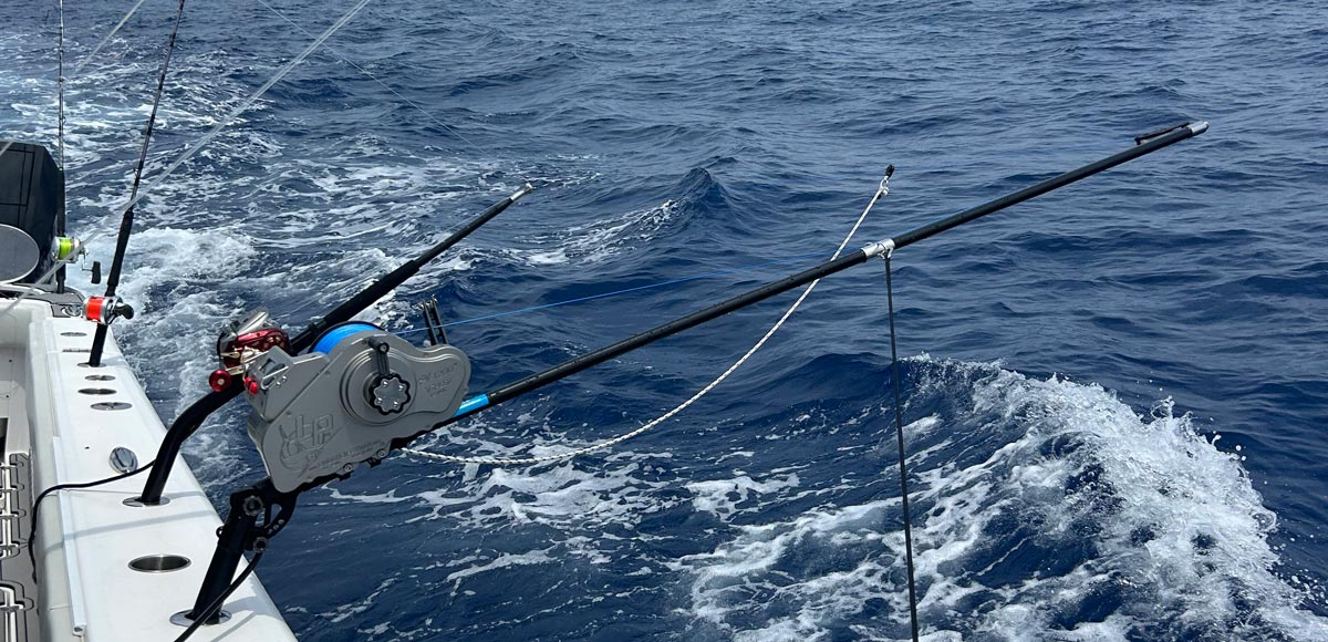 Dredge Fishing on Center Consoles - InTheBite